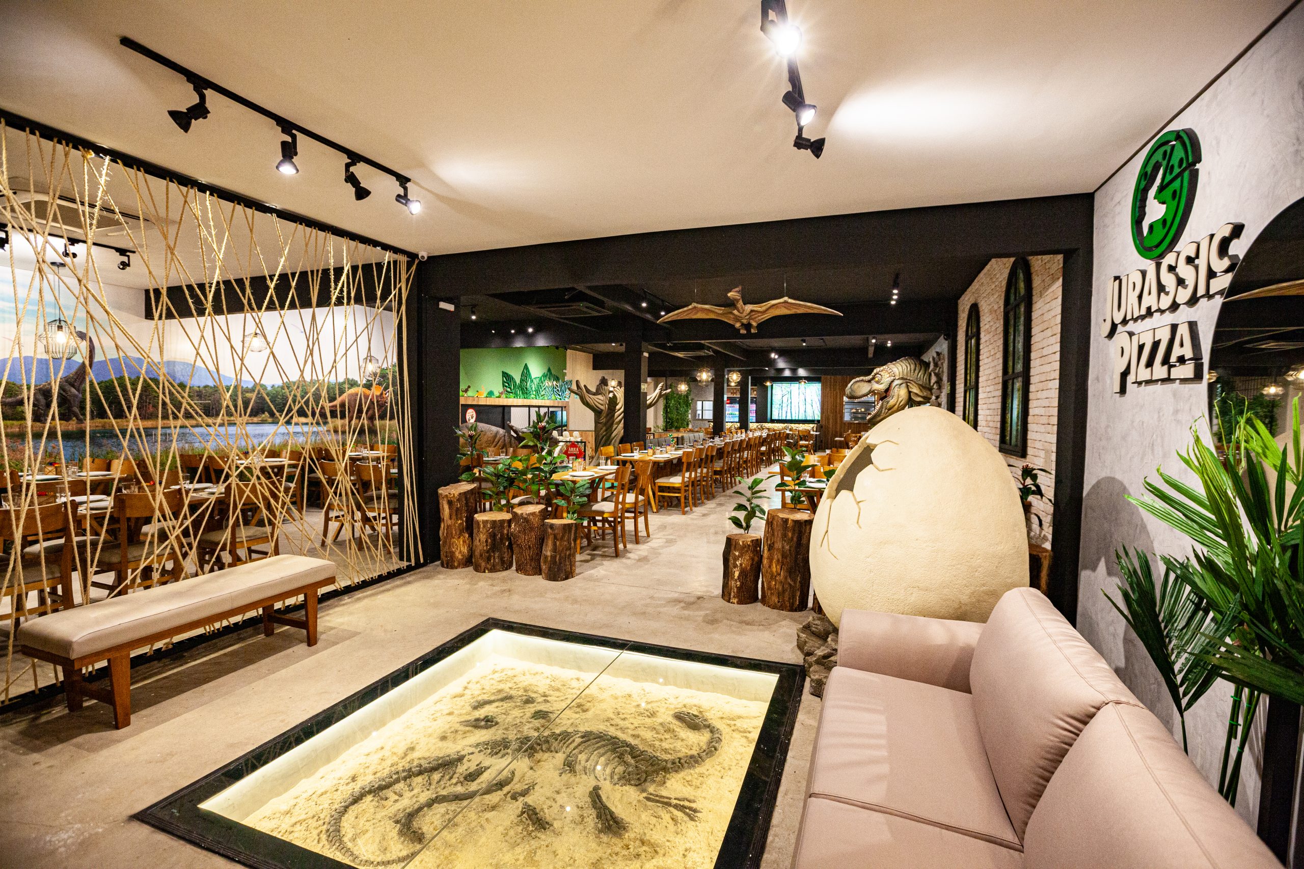 Jurassic Pizza - Gabriel Victor
